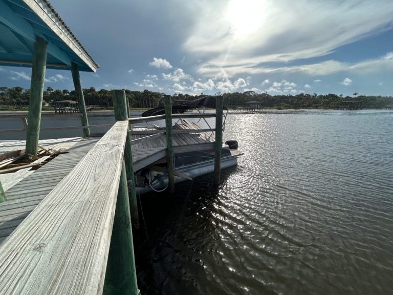 Two Injured When Boat Crashes into a Dock on Intracoastal Near Beverly ...