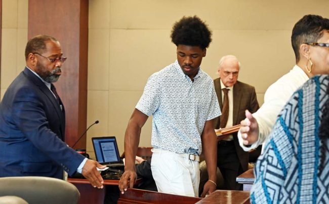 Da'mari Barnes, 17, Pleads Out in Killing of Jamey Bennett, 19