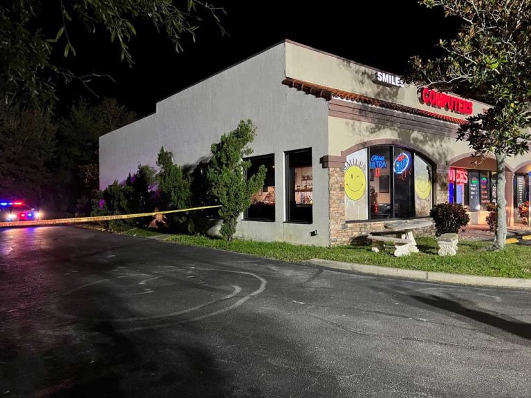 Connor Anderson, 30, Fires 6 Rounds at Patrons at Smiles Bar Before Running Out. No One Hurt ...